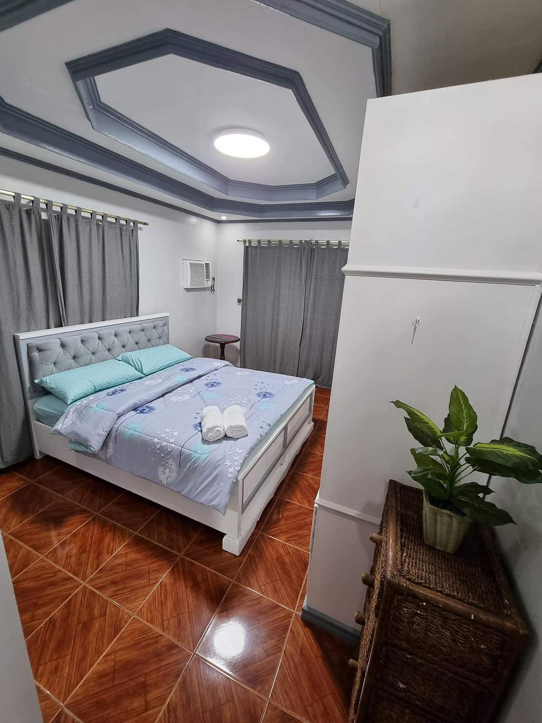 FOR SALE POOL VILLA RESORT TYPE HOUSE IN ANGELES CITY PAMPANGA NEAR ...