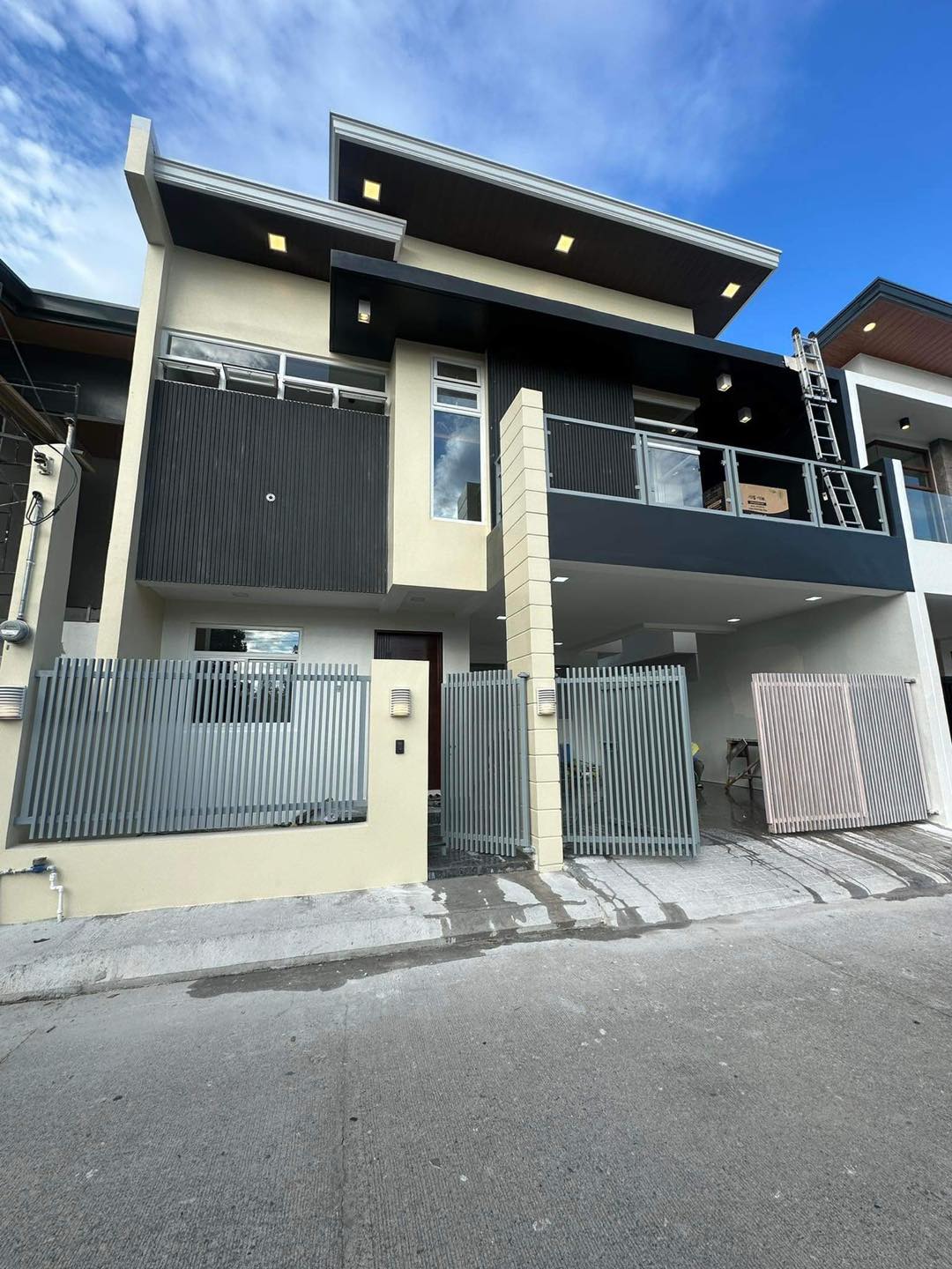 FOR SALE BRAND NEW MODERN CONTEMPORARY HOUSE IN ANGELES CITY NEAR ...