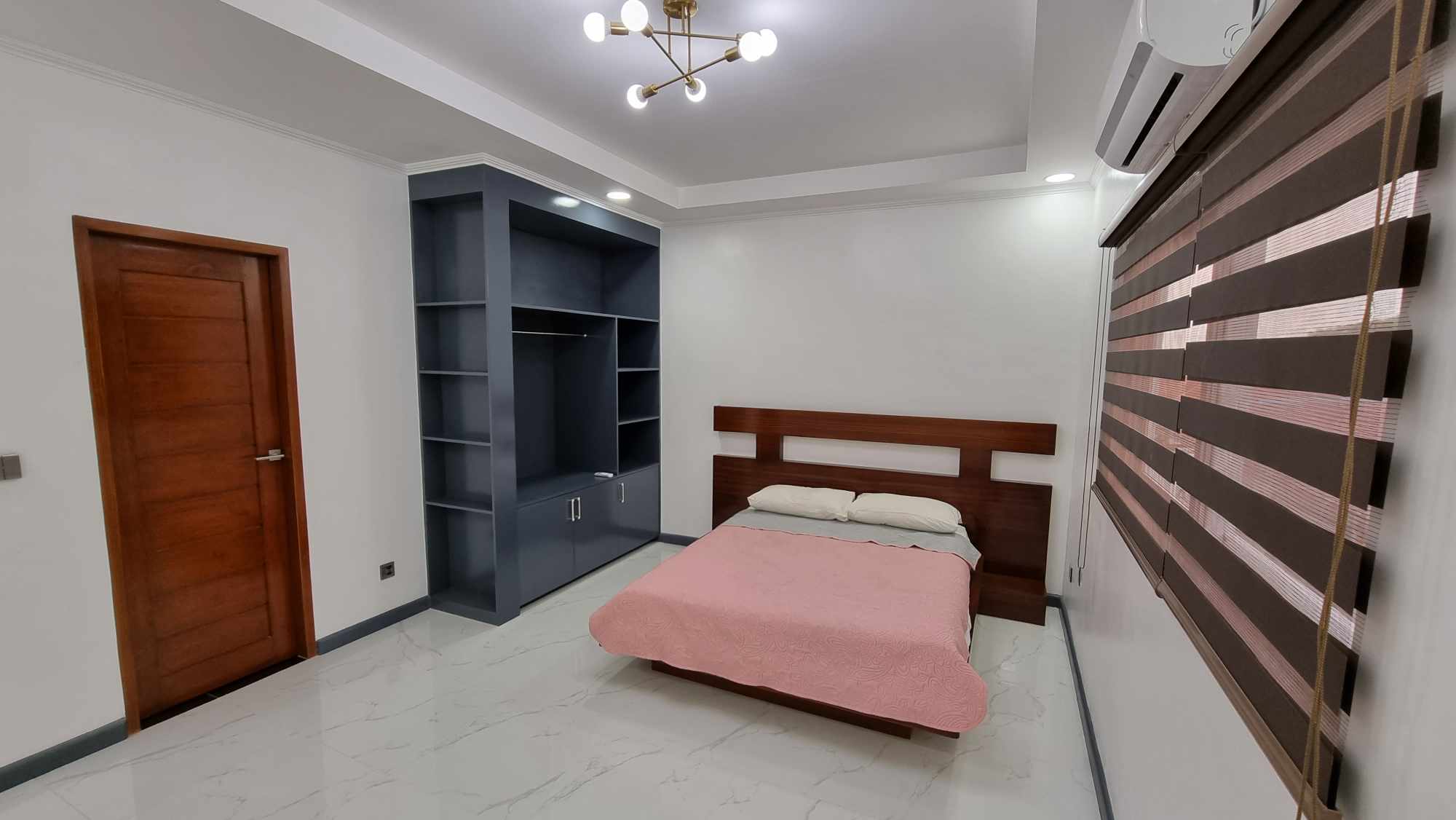 3 STOREY FULLY FURNISHED CONDO TYPE APARTMENT BUILDING IN ANGELES CITY ...