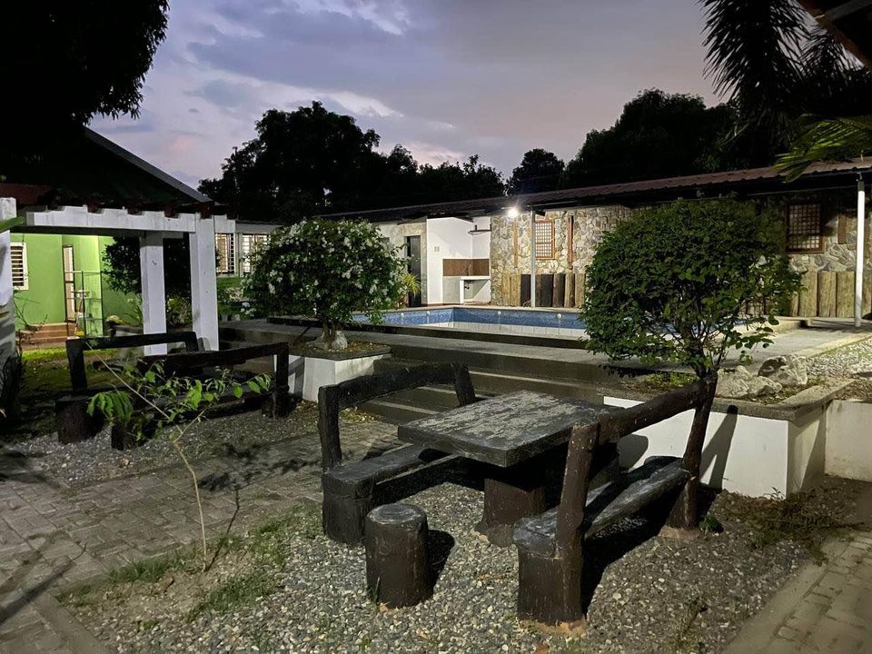 FOR SALE RETIREMENT FARM HOUSE WITH POOL IN MAGALANG NEAR CLARK ...