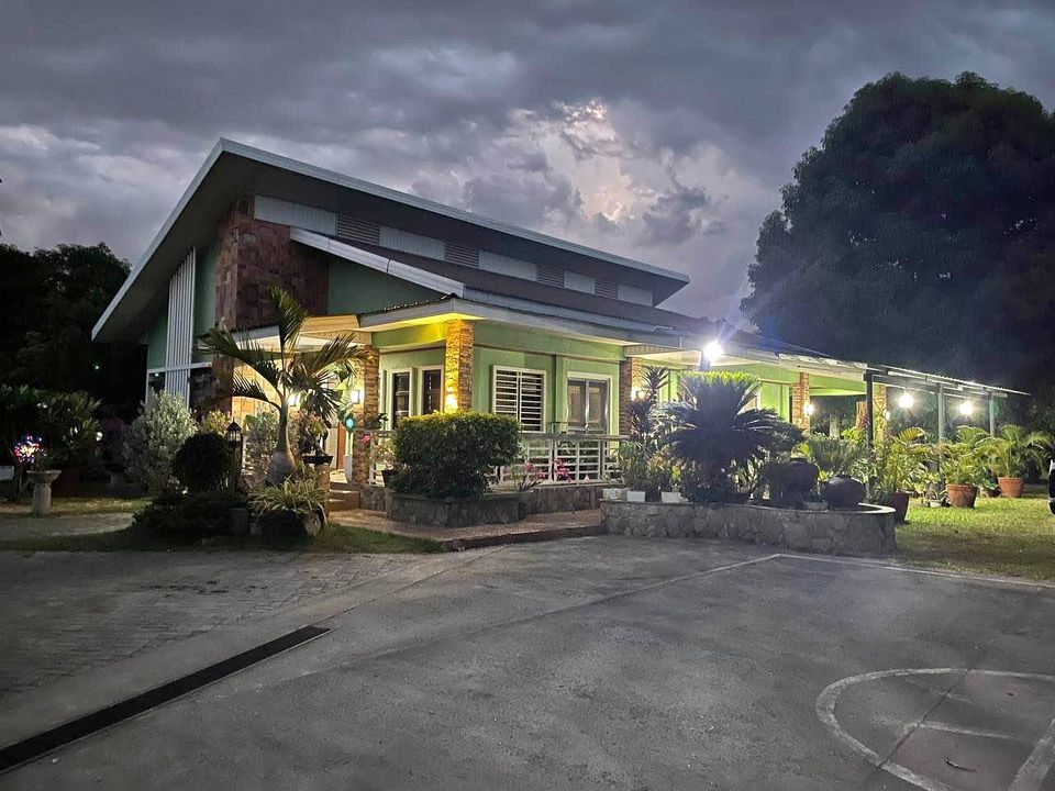 FOR SALE RETIREMENT FARM HOUSE WITH POOL IN MAGALANG NEAR CLARK ...
